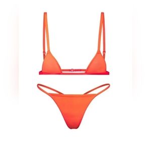 SKIMS | Intimates & Sleepwear | 2pcs Skim Fits Everybody T String Thong ...